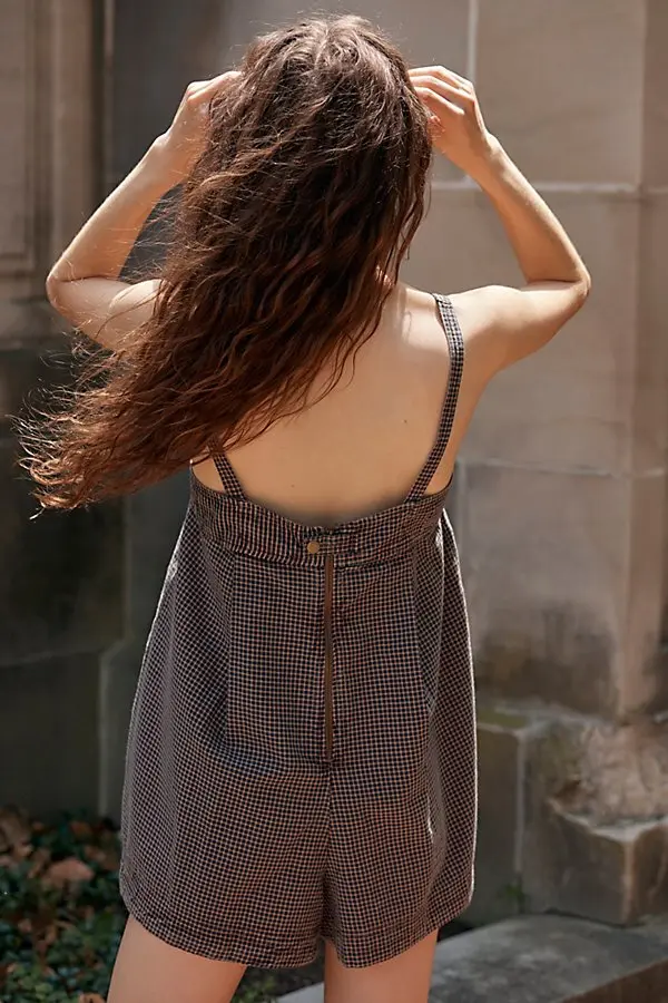 サロペット・オーバーオール・オールインワン AmeriVINTAGE BILLIE OVERLAP ROMPERS Free People Billie Romper - Otter Overdye | Editorialist